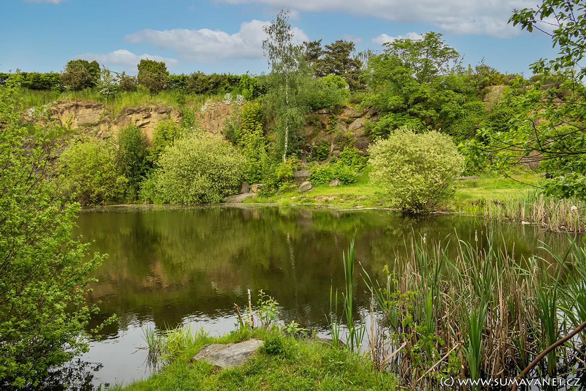 JANOVICE NAD ÚHLAVOU A OKOLÍ : Lomeček